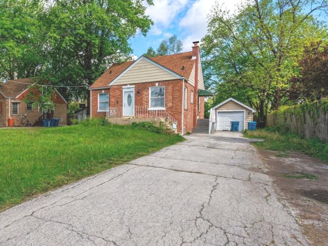 389 W 12th Street