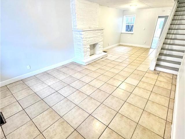 389 W Gordon Street