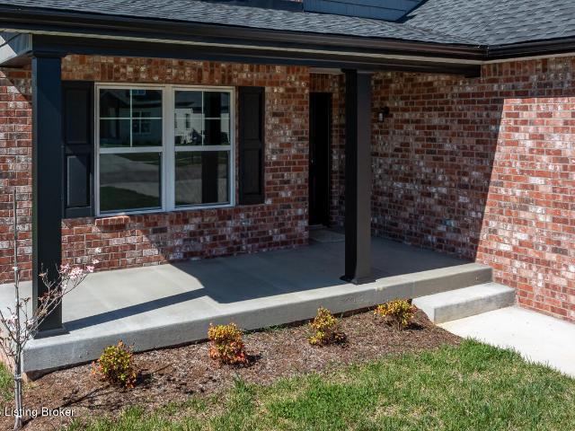 389 Williamsburg Dr