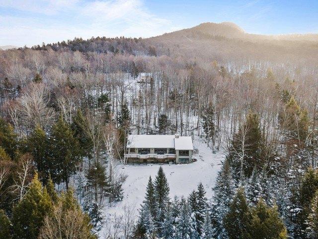 389 Upper Pinnacle Rd, Stowe, VT 05672