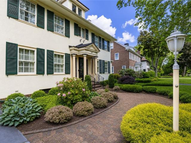 389 Yarmouth Road