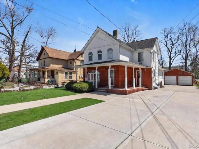 38 5th St, Valley Stream, NY 11581 | MLS #985276 | Compass