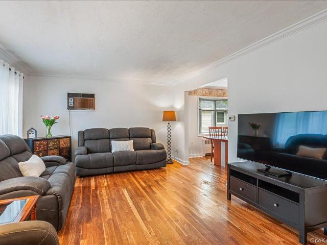38 7th Street