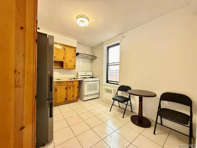 38 15 Street 3C
