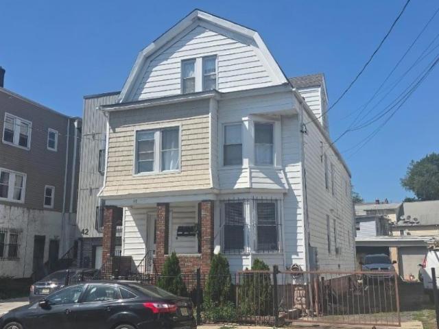 38 20Th Ave