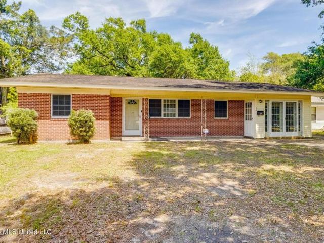 38 30th St, Gulfport, MS 39507