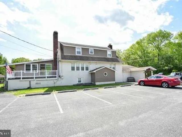 38 Tuckahoe Road