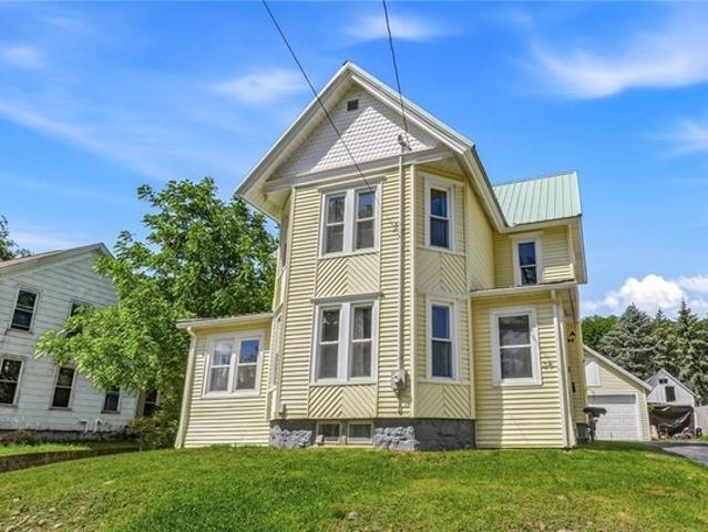 38 Van Buren St, Dolgeville, NY 13329