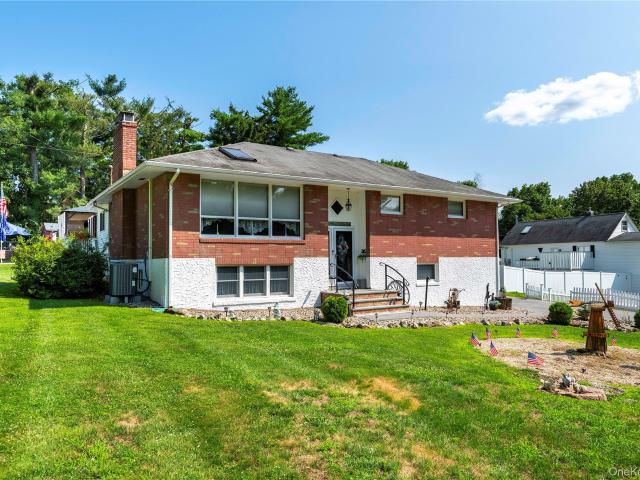 38 W Taconic Road
