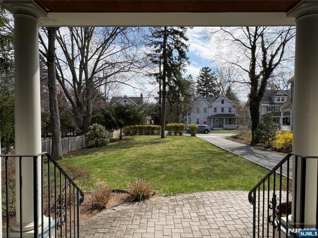 38 Walthery Avenue