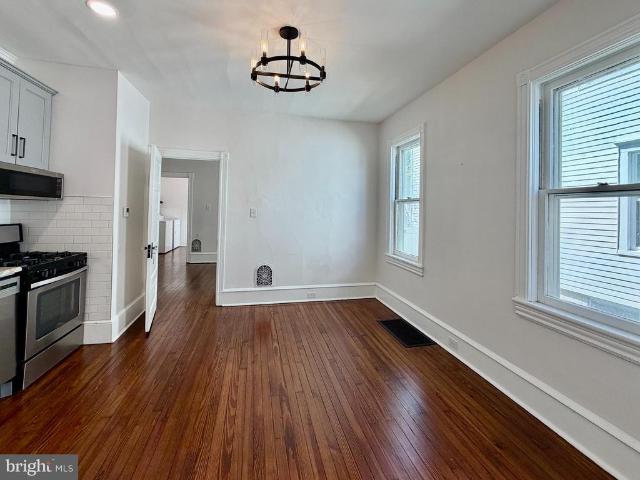 38 Walnut Street # 1ST FLOOR