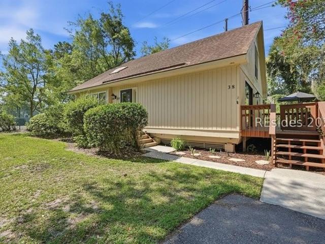 38 Wee Dr, Hilton Head Island, SC 29926