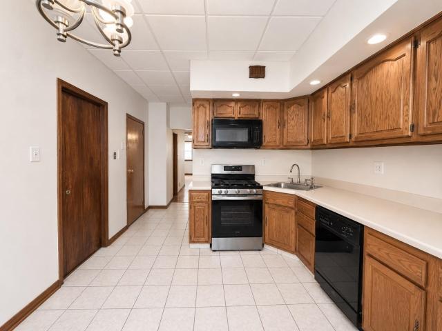 38 West 53Rd St # 1