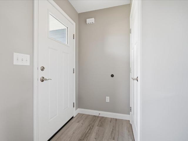 38 Winding Way