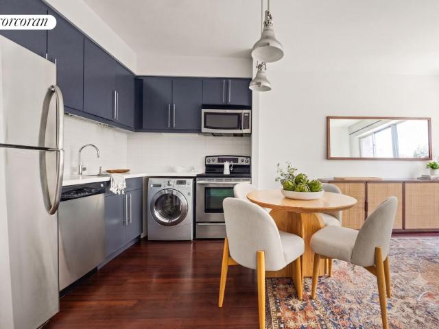 38 Wilson Avenue 2C
