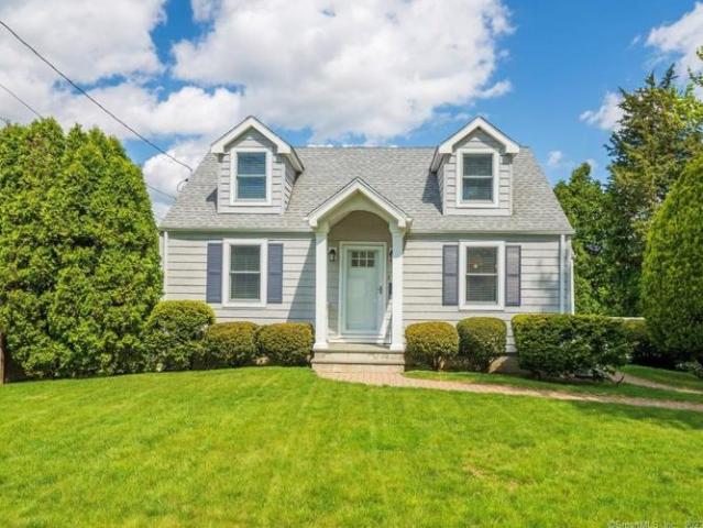 38 Ambler Dr, Norwalk, CT 06851