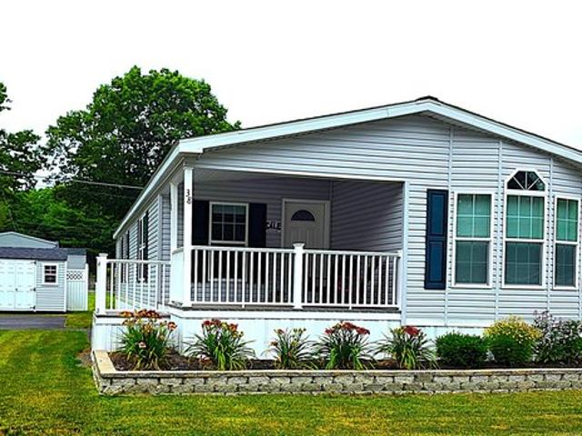 38 Anna Robert Cir, Wells, ME 04090