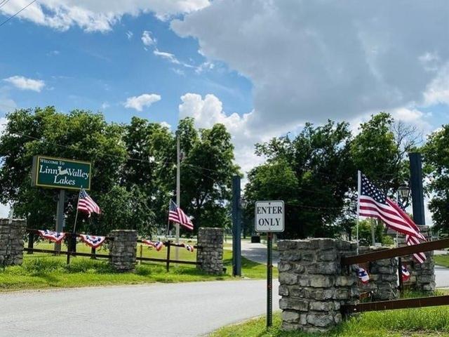 38 and 42 Indiana St, Linn Valley, KS 66040
