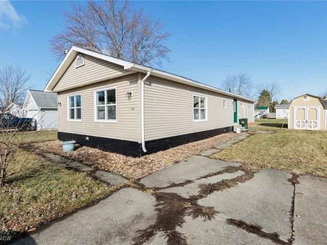 38 Anglers Ln, Lagrange, OH 44050