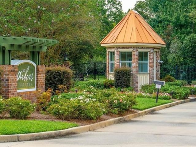 38 Arbor Ln Lot 31A, New Orleans, LA 70131