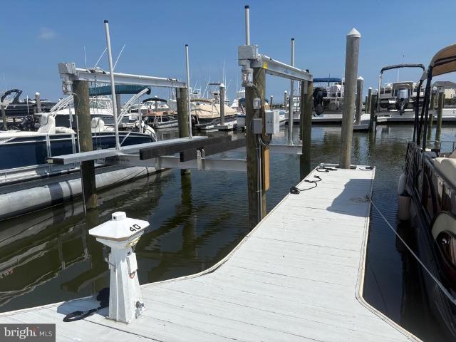38 B Pines Point B # BSB38
