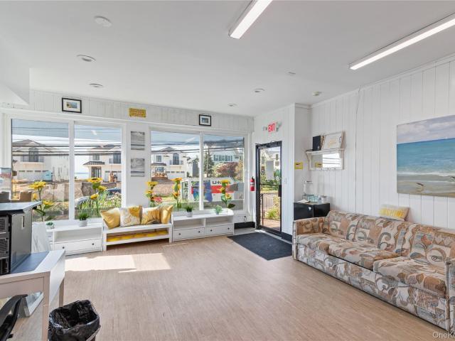 38 Bayville Avenue 1 West
