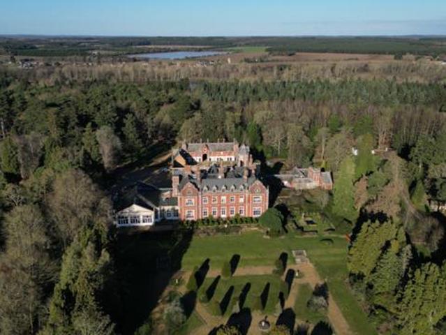 38 Bedroom House Thetford Norfolk LS100578946