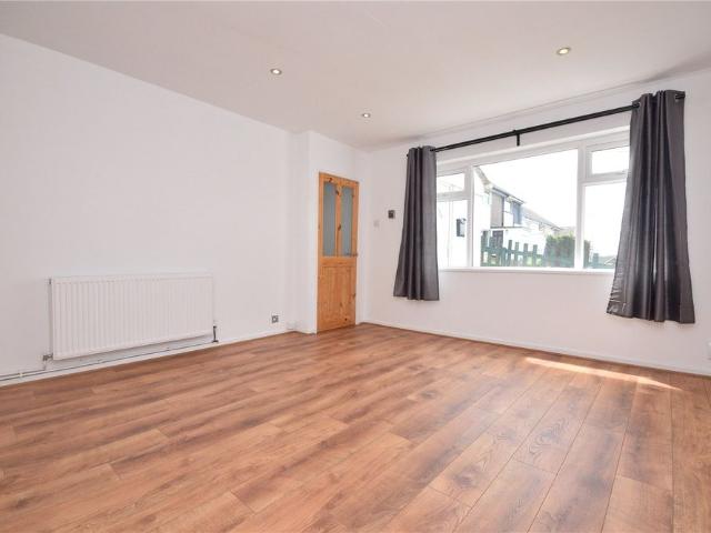 38, Bodmin Gardens, Leeds, West Yorkshire, LS10 4NP