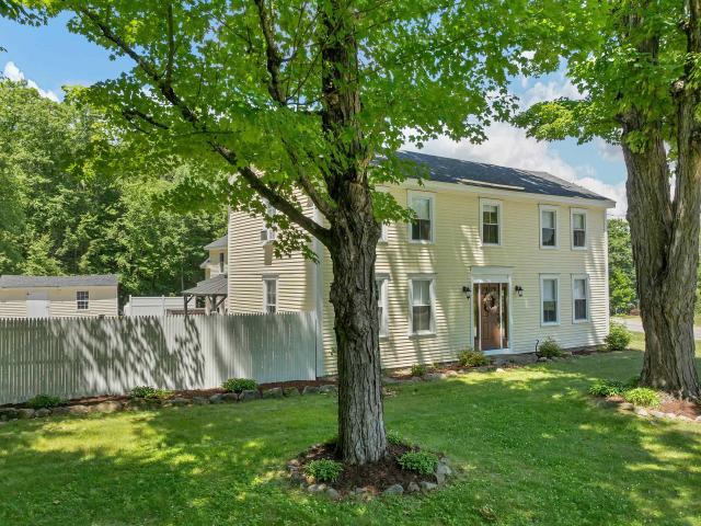 38 Bow Center Road