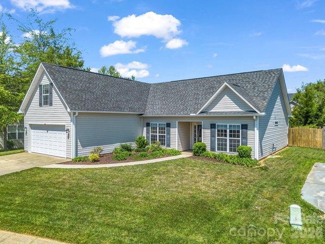 38 Black River Rd, Fletcher, NC 28732