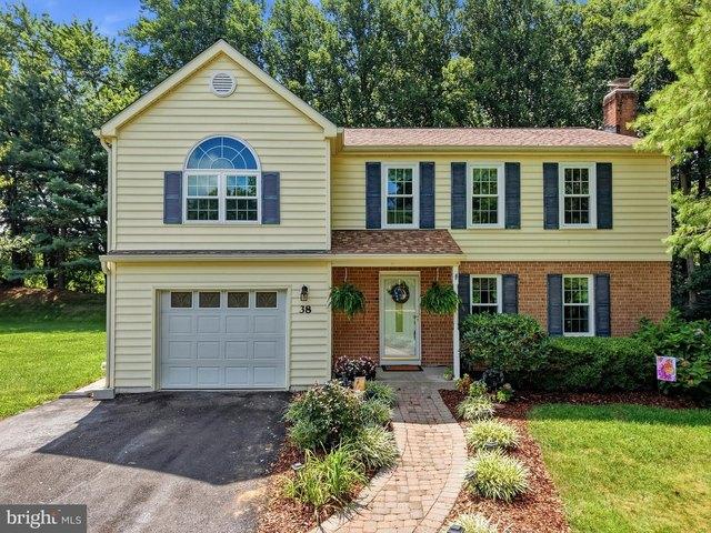 38 Blackburn Ct, Burtonsville, MD 20866