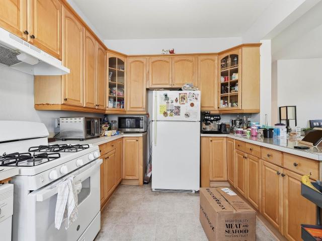 38 Bleecker St