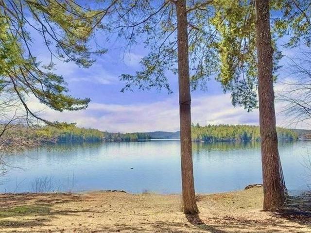 38 Brookside Ln, Center Harbor, NH 03226