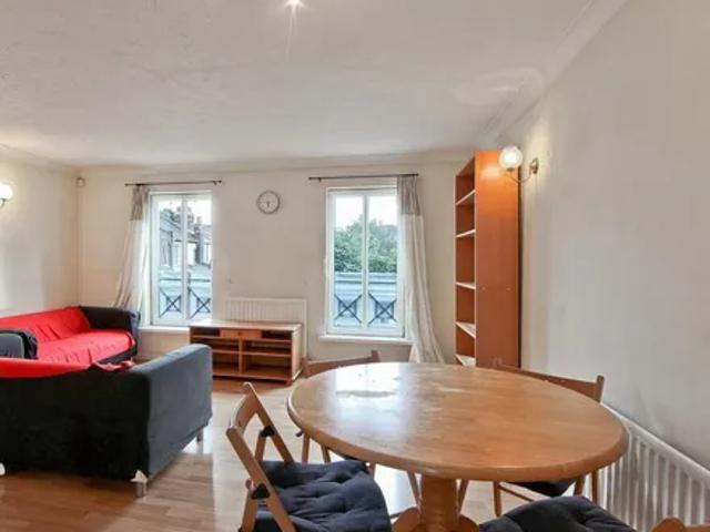 38 Cahir Street, Millwall, London, E14 3QR, United Kingdom | 4 bed townhouse for rent #138932012 | Rentberry