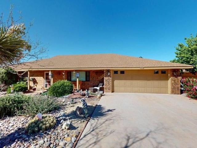 38 Calle Cadena, La Luz, NM 88337