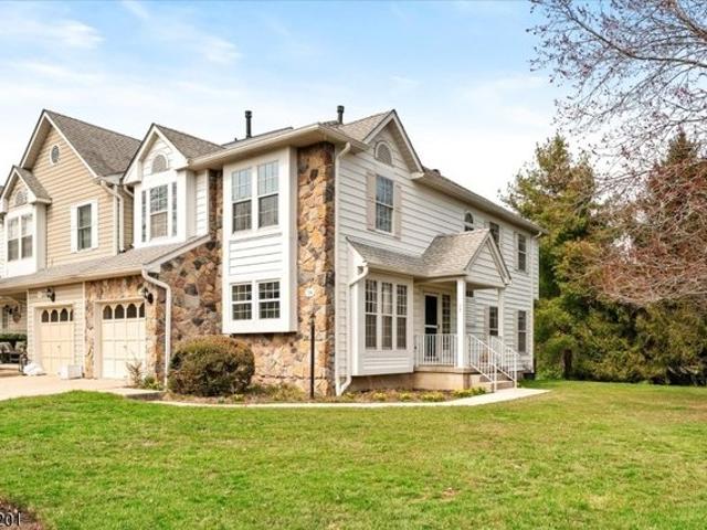 38 Castleton Rd, Montgomery Twp, NJ 08540