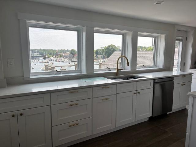 38 Central St Unit 2, Manchester, US, MA