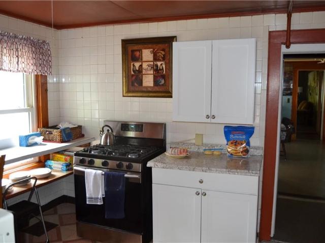 38 Chapin St, Canandaigua City, NY 14424 | MLS #R1618