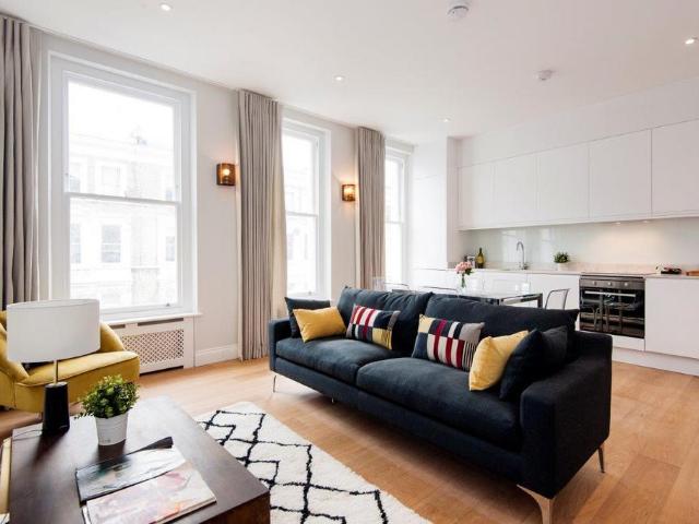 38 Charleville Road, London W14 2 bed apartment to rent £2,990 pcm £690 pw