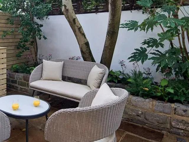 38 Cheval Place, London, SW7 1ES, United Kingdom | 3 bed house for rent #166119028 | Rentberry