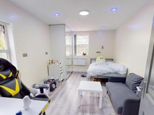 38 Constance Road, Studio,edgbaston, Studio Flat For