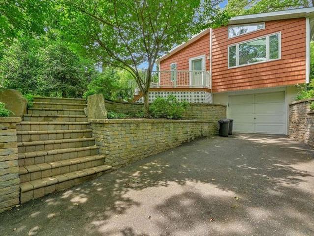 38 Corey Trl, Ridge, NY 11961