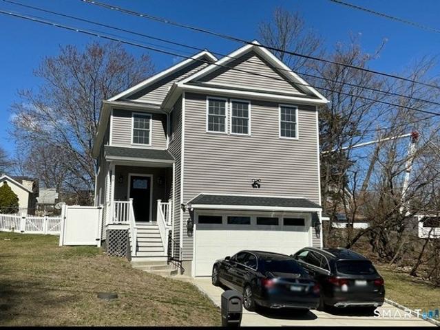 38 Clifton Pl, Bridgeport, CT 06606