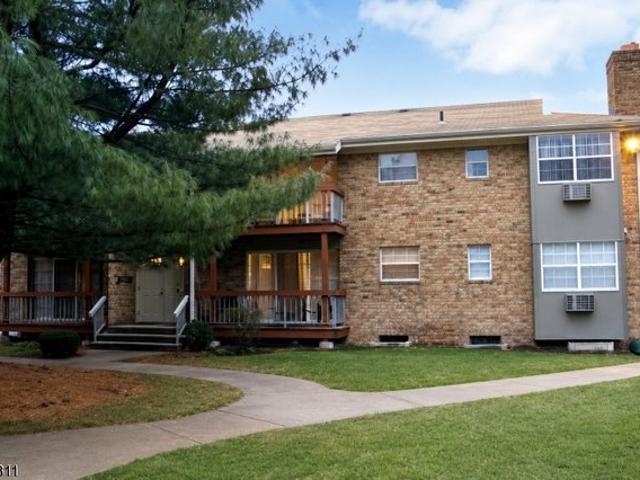 38 Deanna Dr Apt 105, Hillsborough Twp, NJ 08844