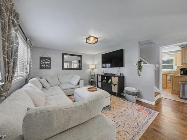 38 Duncan Ln