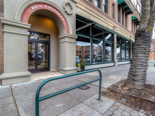38 E Main St, Unit 205, Walla, WA 99362 | MLS #2467 | Compass