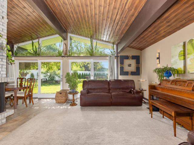 38 E Beltline Avenue