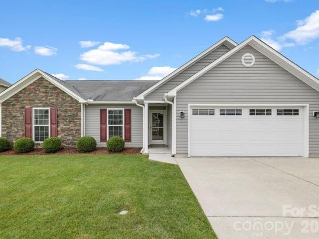 38 E Swift Creek Rd, Fletcher, NC 28732