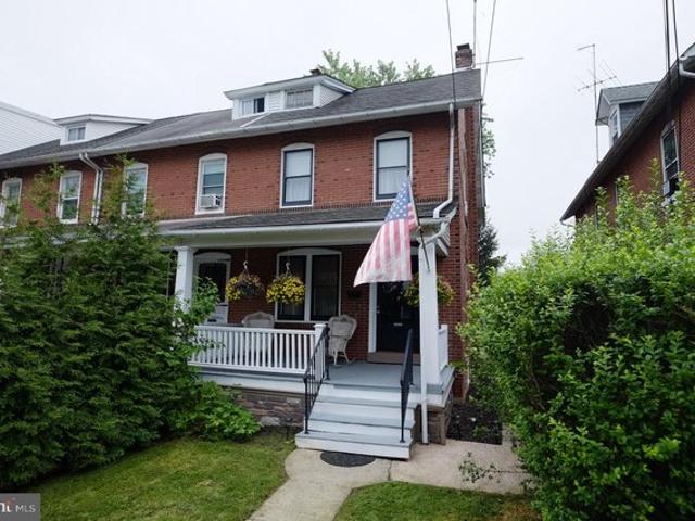 38 E 4th St, Lansdale, PA 19446