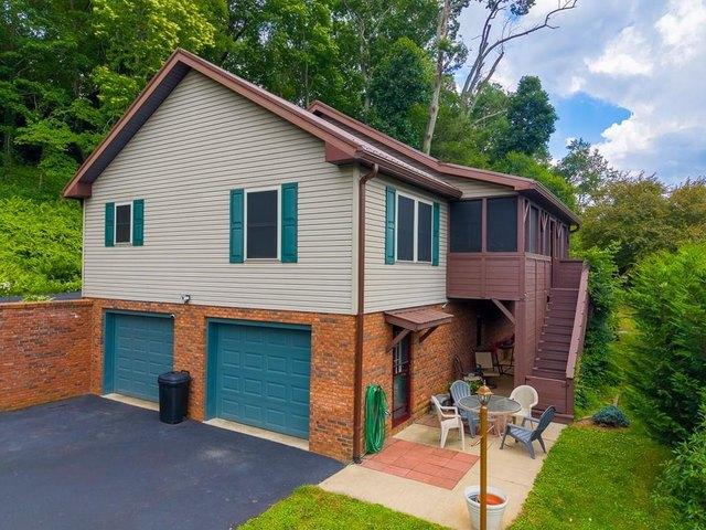 38 Eden Ln, Waynesville, NC 28785